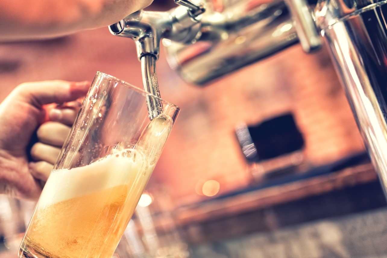 5 Outside Bar Ideas to Impress Your Customers | Blog
